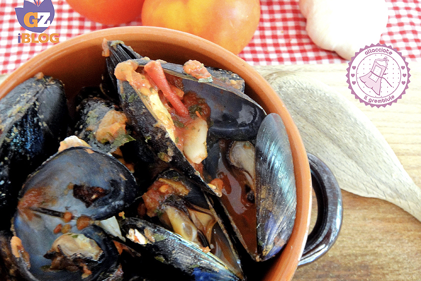 COZZE ALLA TARANTINA ricetta facile con pomodoro
