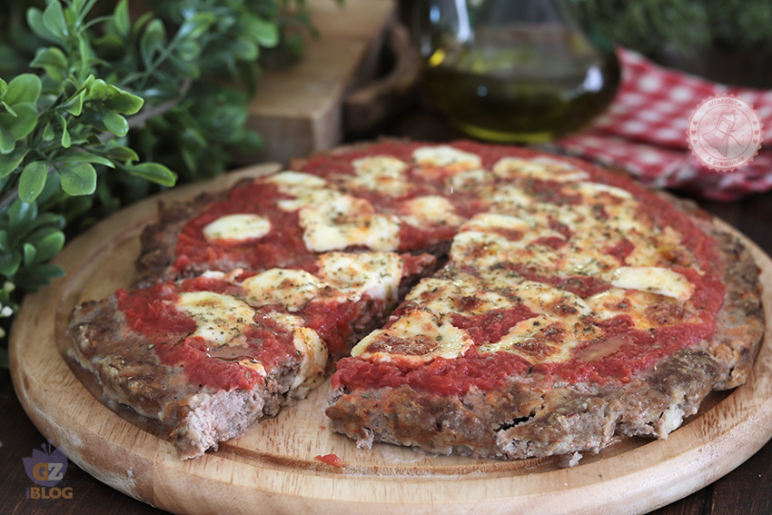 PIZZA DI CARNE MACINATA ricetta facile e veloce