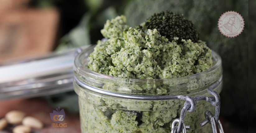 PESTO DI BROCCOLI ricetta facile per condire la pasta