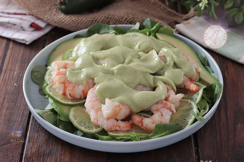 Insalata gamberi lime avocado ricetta facile estiva e veloce