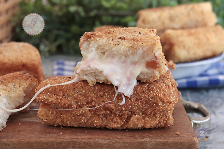 Crostini palermitani ricetta originale con besciamella prosciutto e ...