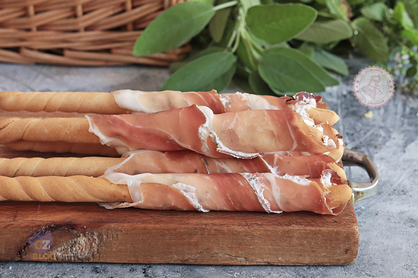 Grissini robiola e speck ricetta antipasto senza cottura in 5 minuti