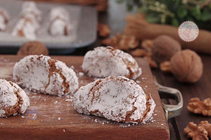 Pizzicotti alle noci ricetta biscotti da regalare facili cuociono in 10 ...