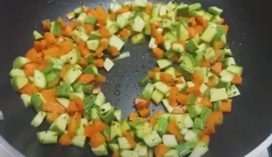 Riso Venere con Zucchine e Carote: Primo Piatto Light Ricco di Benefici ...