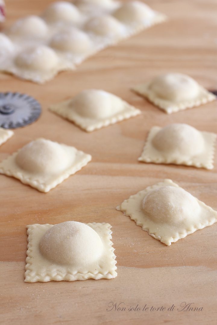 Ravioli ricotta e prosciutto | Pasta ripiena ricotta e prosciutto