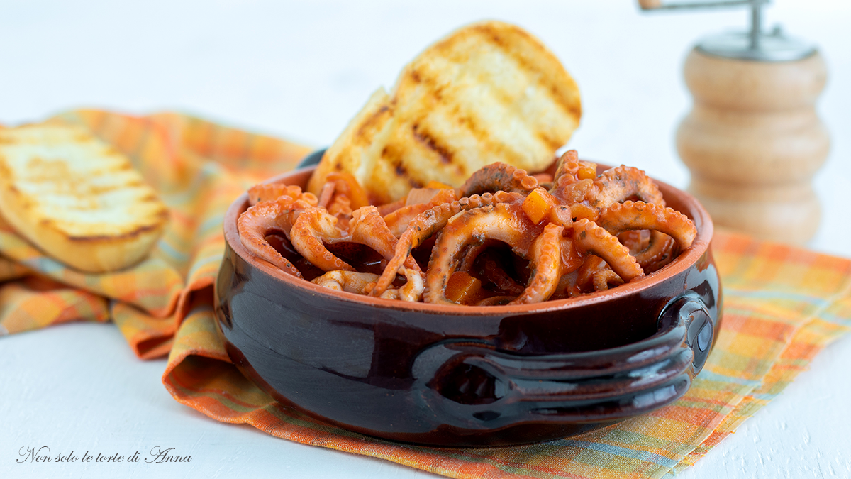 Moscardini in umido | Ricetta moscardini in umido | Annatorte