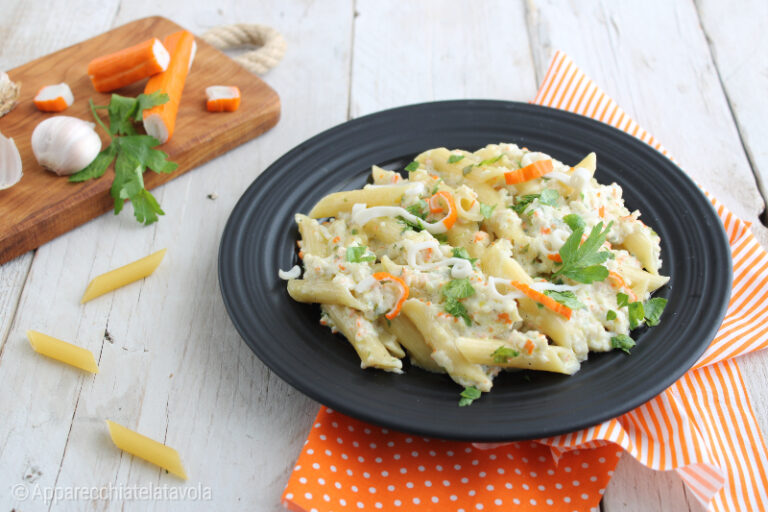 PASTA CON I SURIMI AL SAPORE DI GRANCHIO cremosa e veloce!