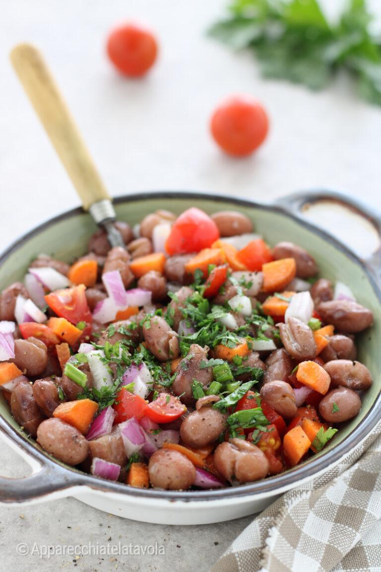Insalata fredda di fagioli borlotti e verdure - Ricetta fresca estiva!