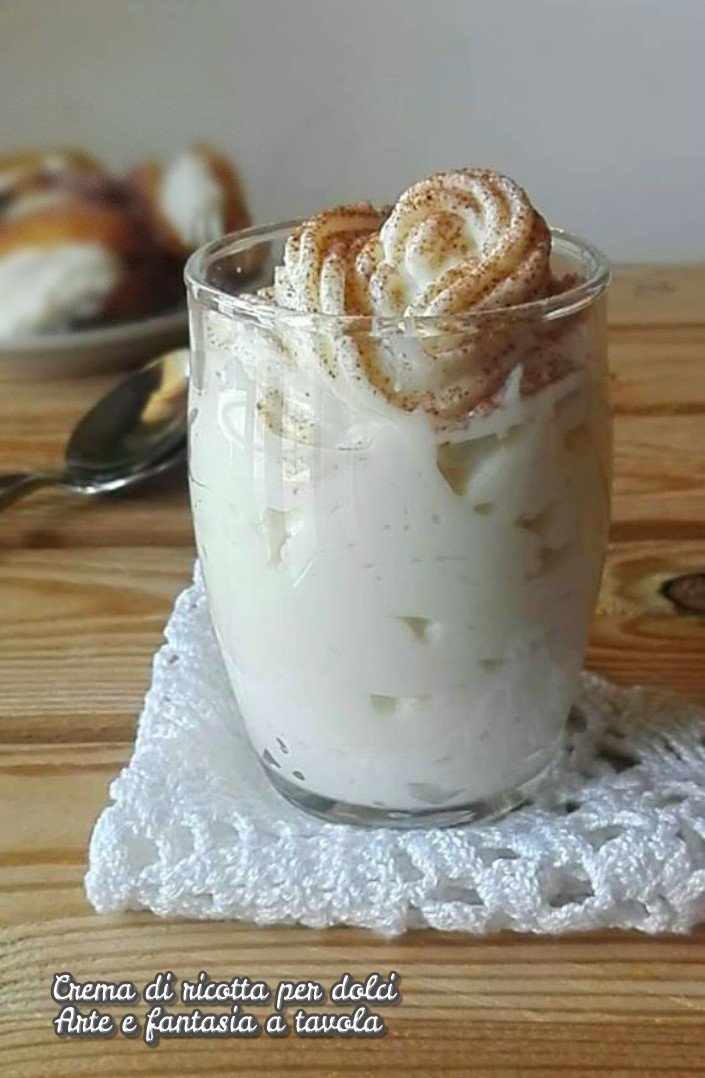 Crema di ricotta per dolci veloce | Arte e fantasia a tavola