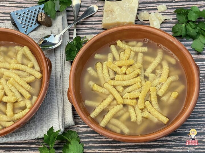 Passatelli in brodo ricetta della nonna - A Tavola con Tea