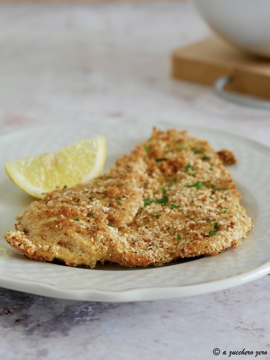 Petto di pollo panato al limone light | cotoletta di pollo senza uova ...