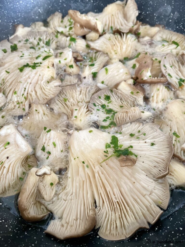 Funghi pleurotus al limone in padella - a zucchero zero