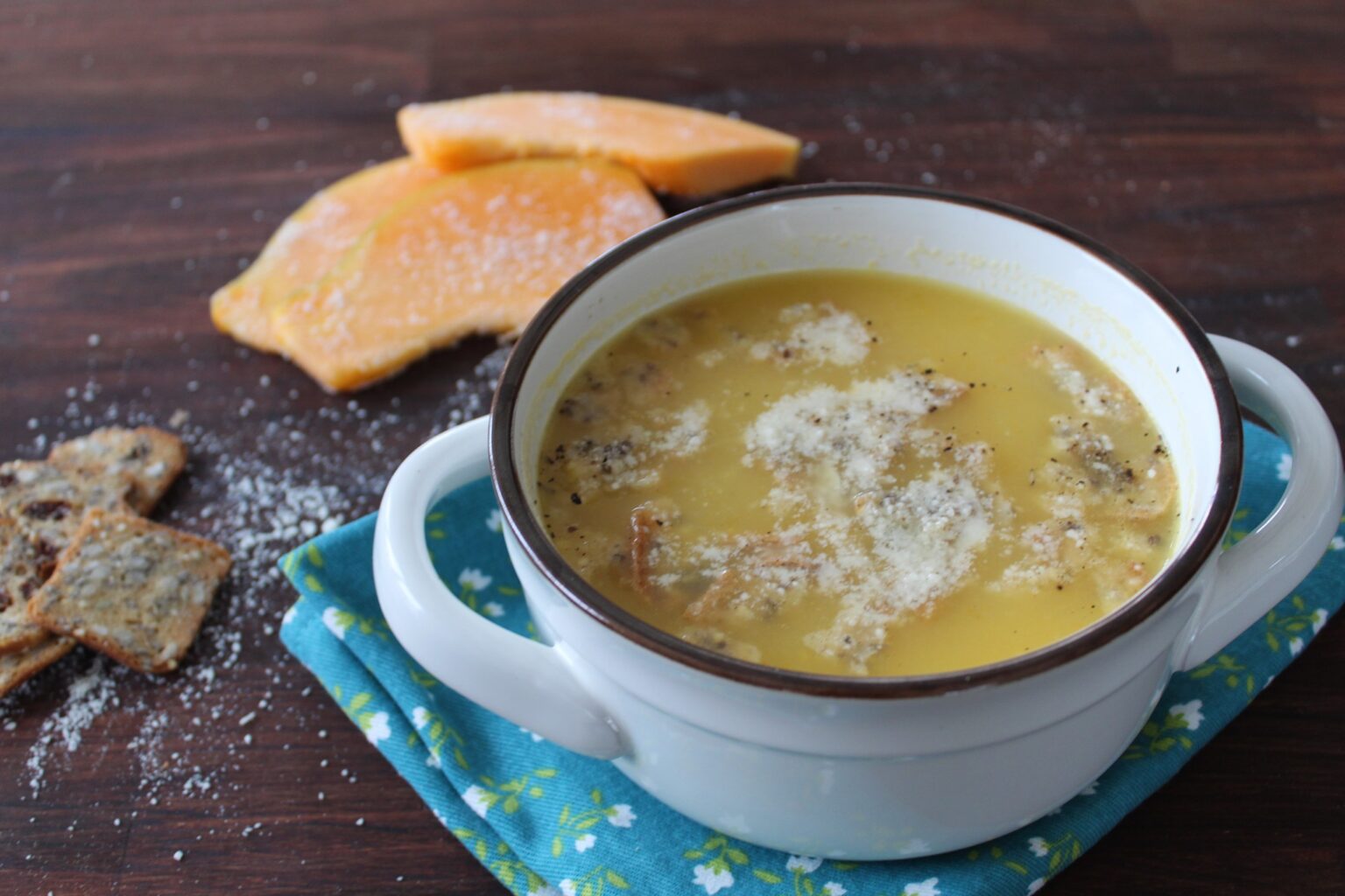 Crema di zucca Light, ideale per chi e' a dieta, solo 128 cal. a porzione