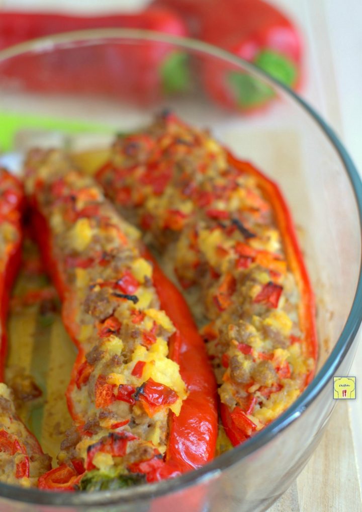 Peperoni cornetto ripieni, sfizioso secondo piatto, facile e gustoso