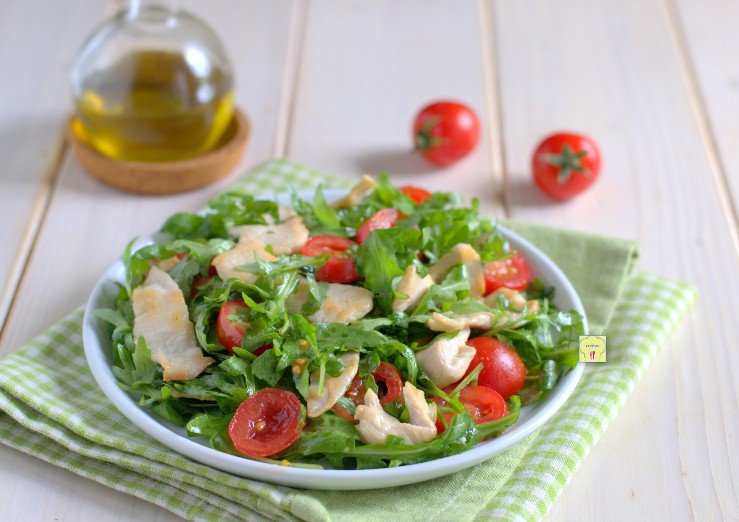 Insalata di Pollo Pomodorini e Rucola gustoso piatto freddo estivo