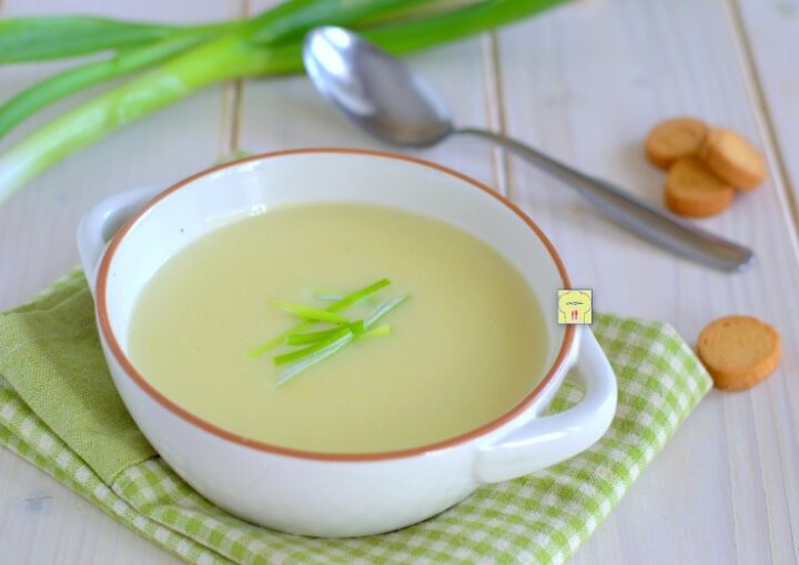 Crema di Patate e Cipollotti gustoso comfort food facile e veloce