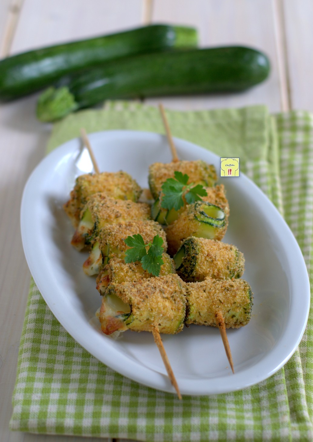 Spiedini di zucchine in friggitrice ad aria croccanti fuori filanti dentro