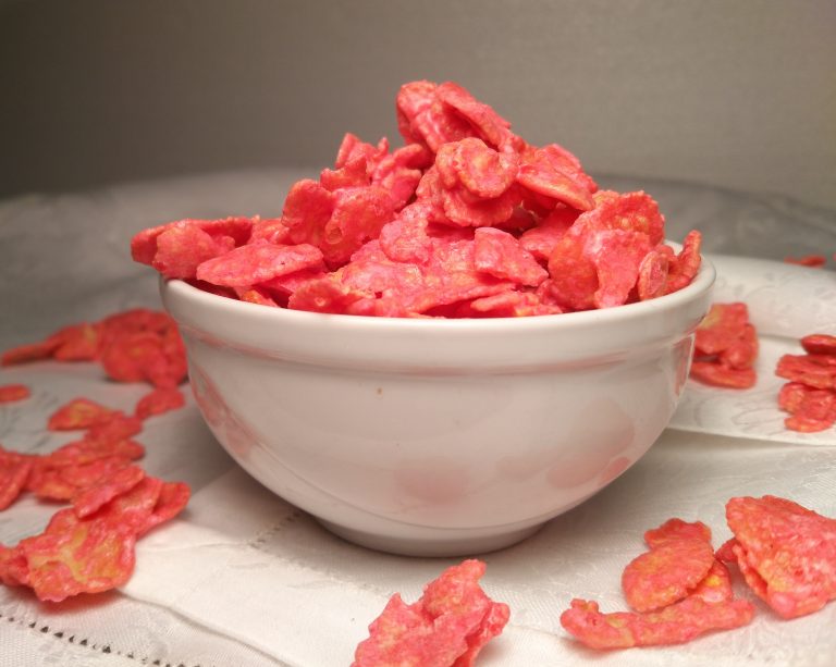 Cos'è e come si fa : Colorare i corn flakes - CHIWAWA IN CUCINA