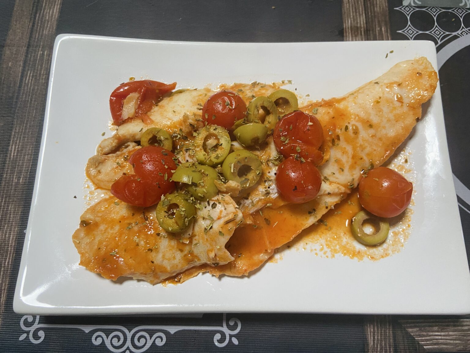 Filetti di merluzzo con olive e pomodorini - ClapFood