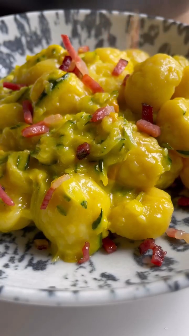 Gnocchi Zafferano, Zucchine e Speck - Cookking020