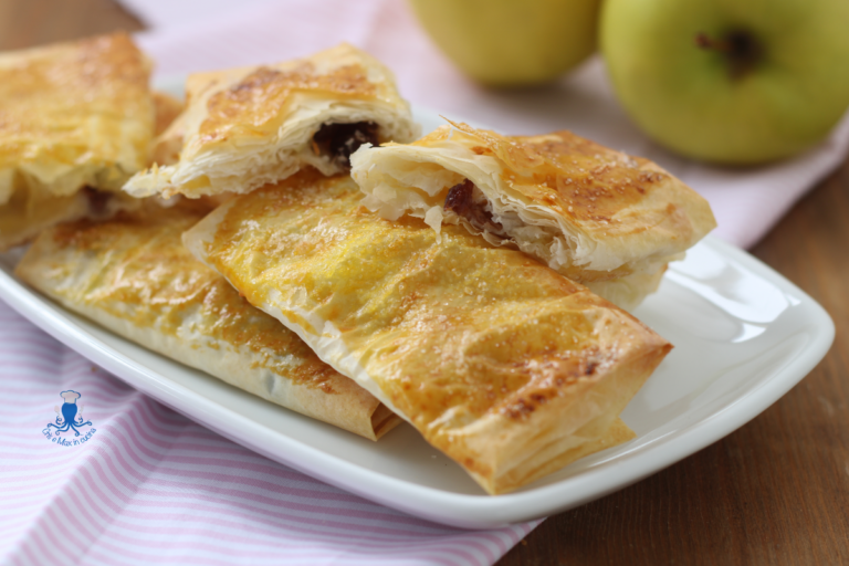Involtini di pasta fillo dolci, ricetta facile con le mele.