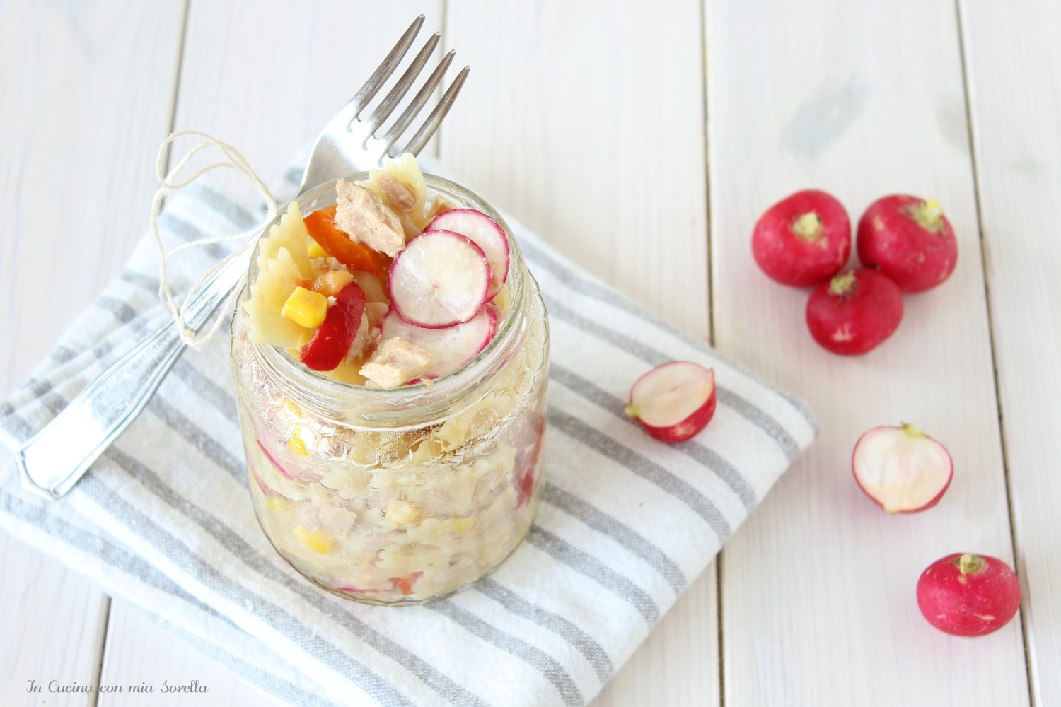 Pasta fredda al ravanello tonno e verdure - In cucina con mia sorella