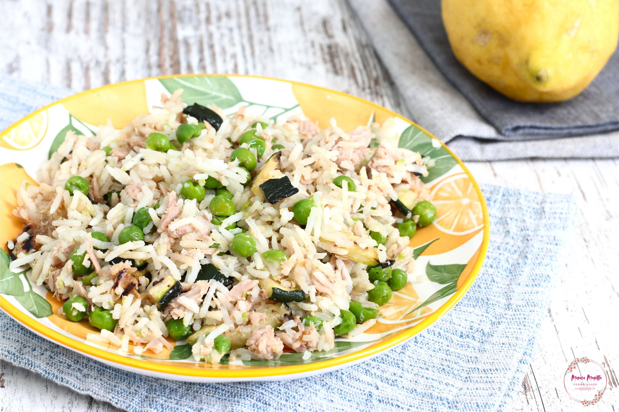 Insalata di riso tonno e limone velocissima e leggera - La cucina di ...