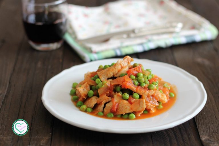 Straccetti di maiale con piselli al pomodoro | cucina preDiletta