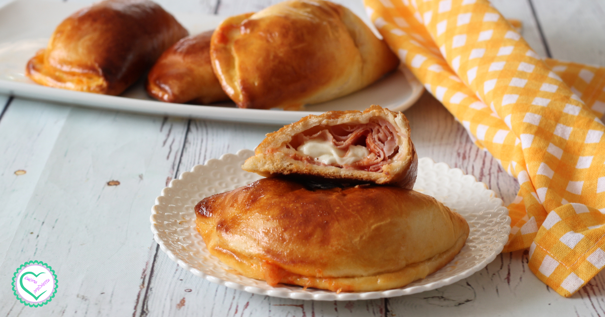 Cartocciate catanesi con prosciutto e mozzarella | cucina preDiletta