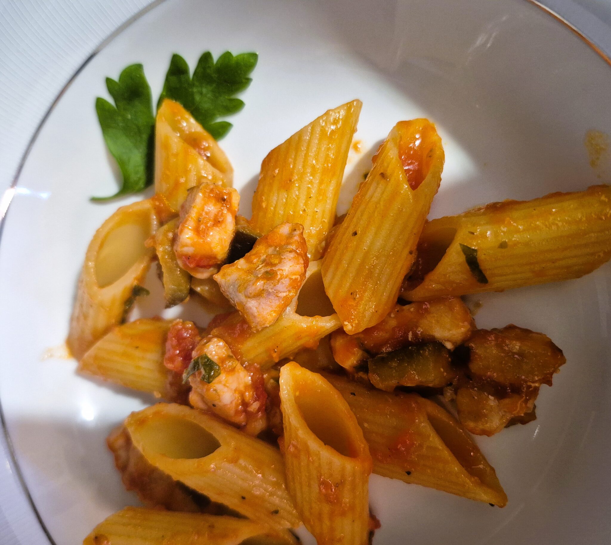 Pennoni rigati al ragù di pesce spada e melanzane. - Blog di ...