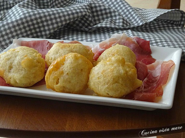 Coccoli | Cucina vista mare