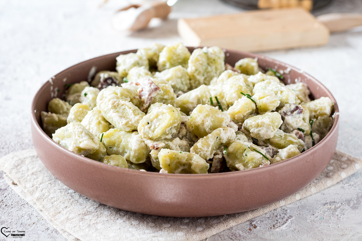 GNOCCHI CON SPECK E PANNA ricetta condimento per gnocchi gustosi