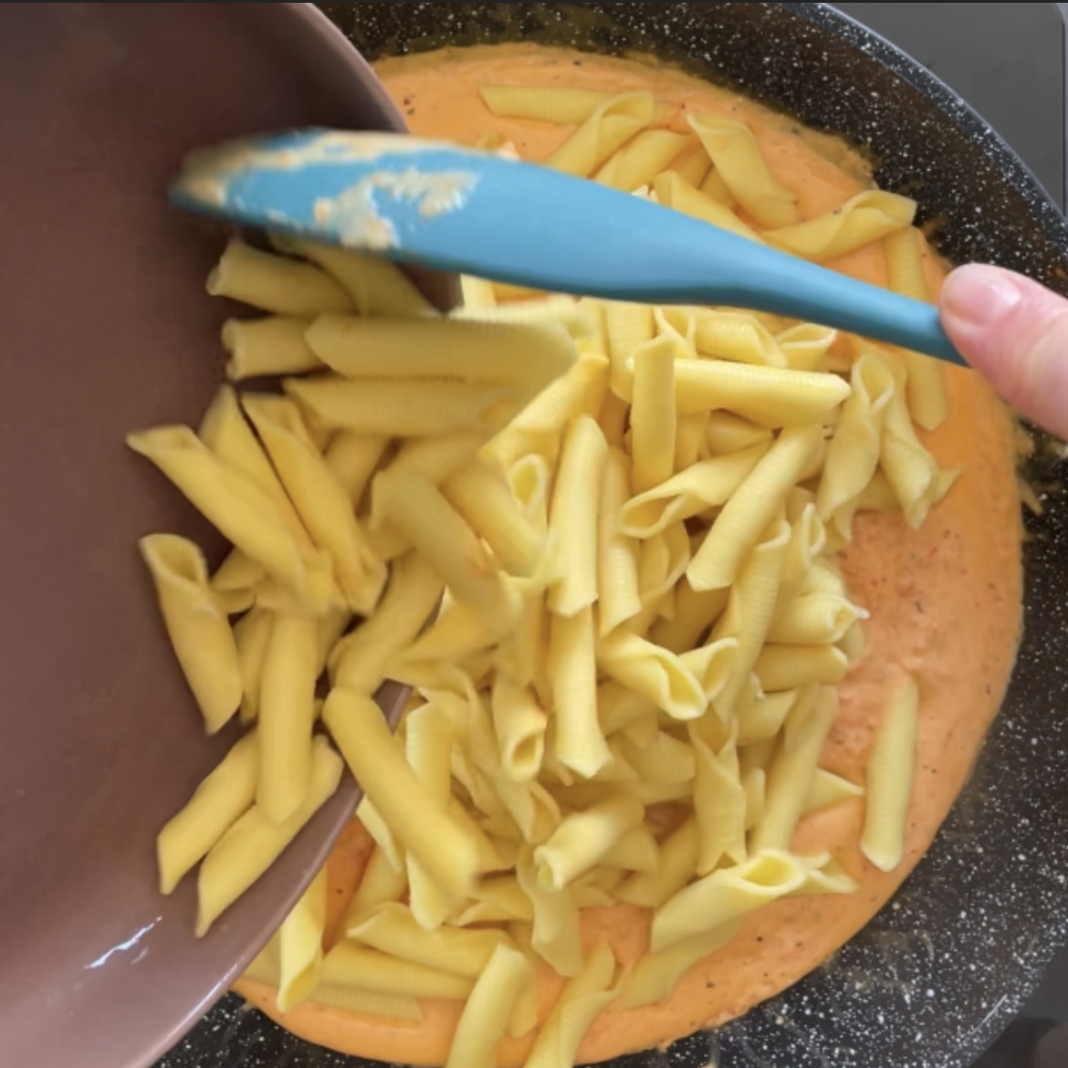 PASTA PEPERONI E PHILADELPHIA ricetta pasta con crema di peperoni