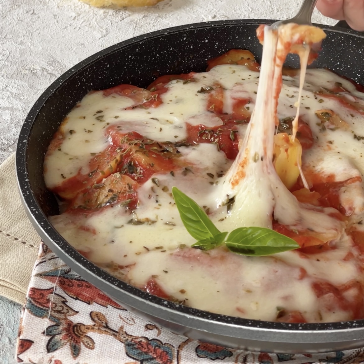 patate alla pizzaiola in padella ricetta patate con la mozzarella
