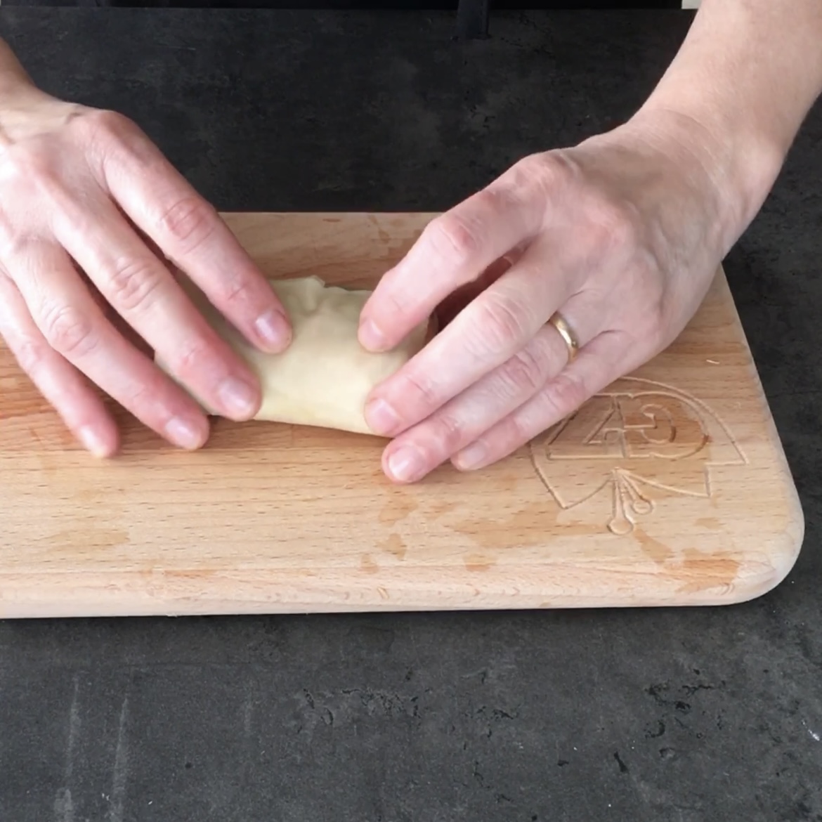 Involtini di pasta fillo con verdure ricetta antipasto vegetariano