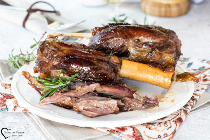 stinco di cinghiale alla birra ricetta cosciotto di cinghiale in padella