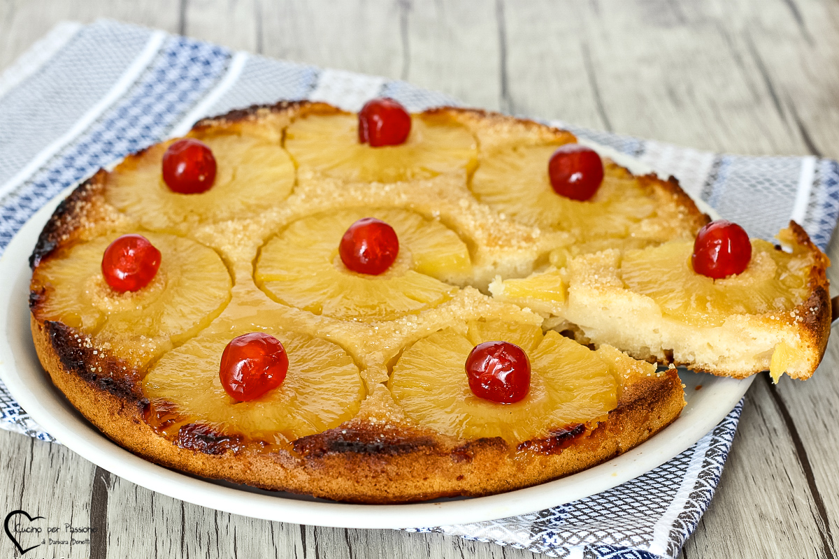 Torta all'ananas rovesciata ricetta dolce senza burro della nonna