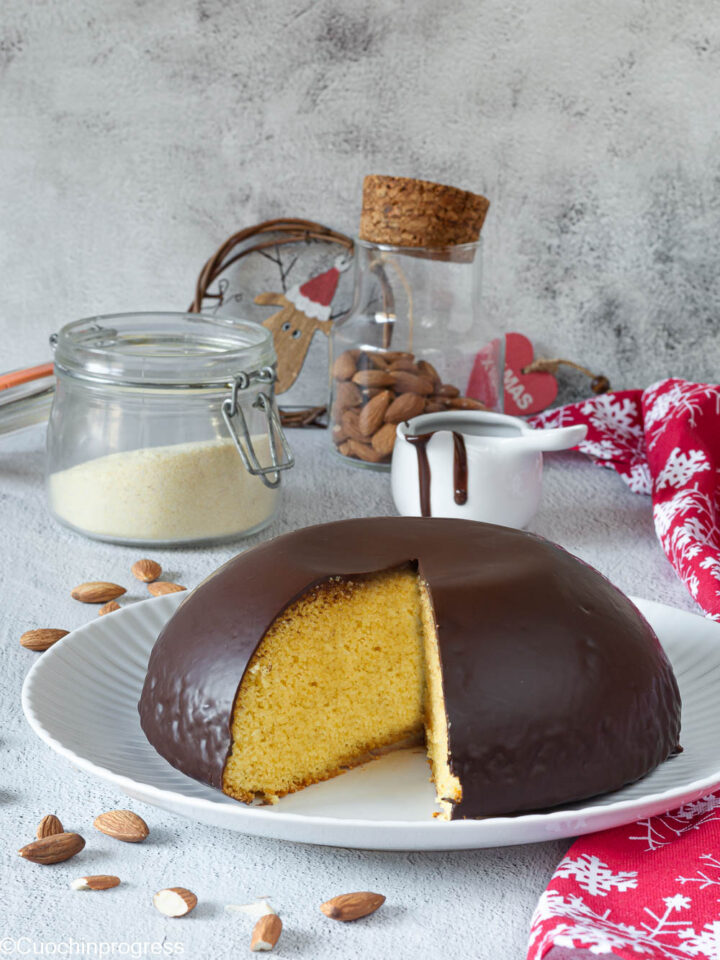 Parrozzo abruzzese. Ricetta regionale tipica del Natale.