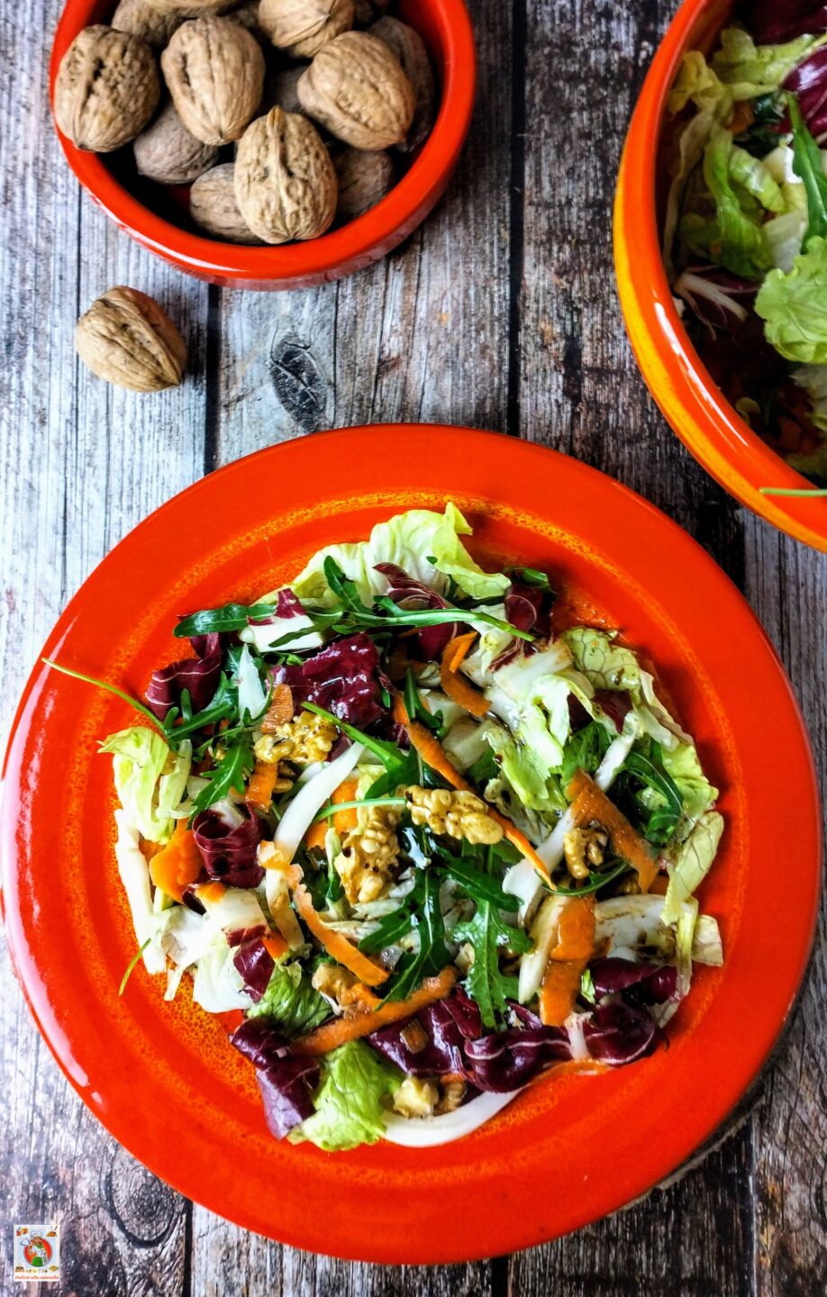 Insalata mista con noci | Delizie alla cannella