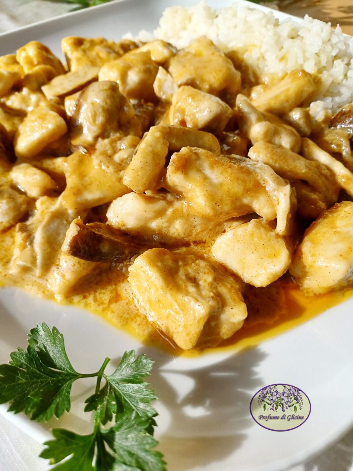 Pollo alla Strogonoff - Ricetta imperdibile Profumo di glicine