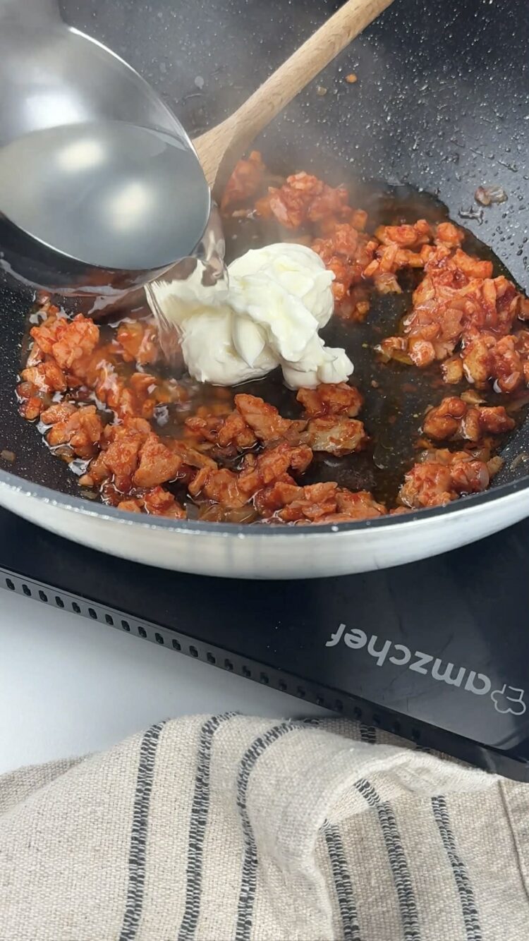 Ricetta pasta al salmone con formaggio spalmabile