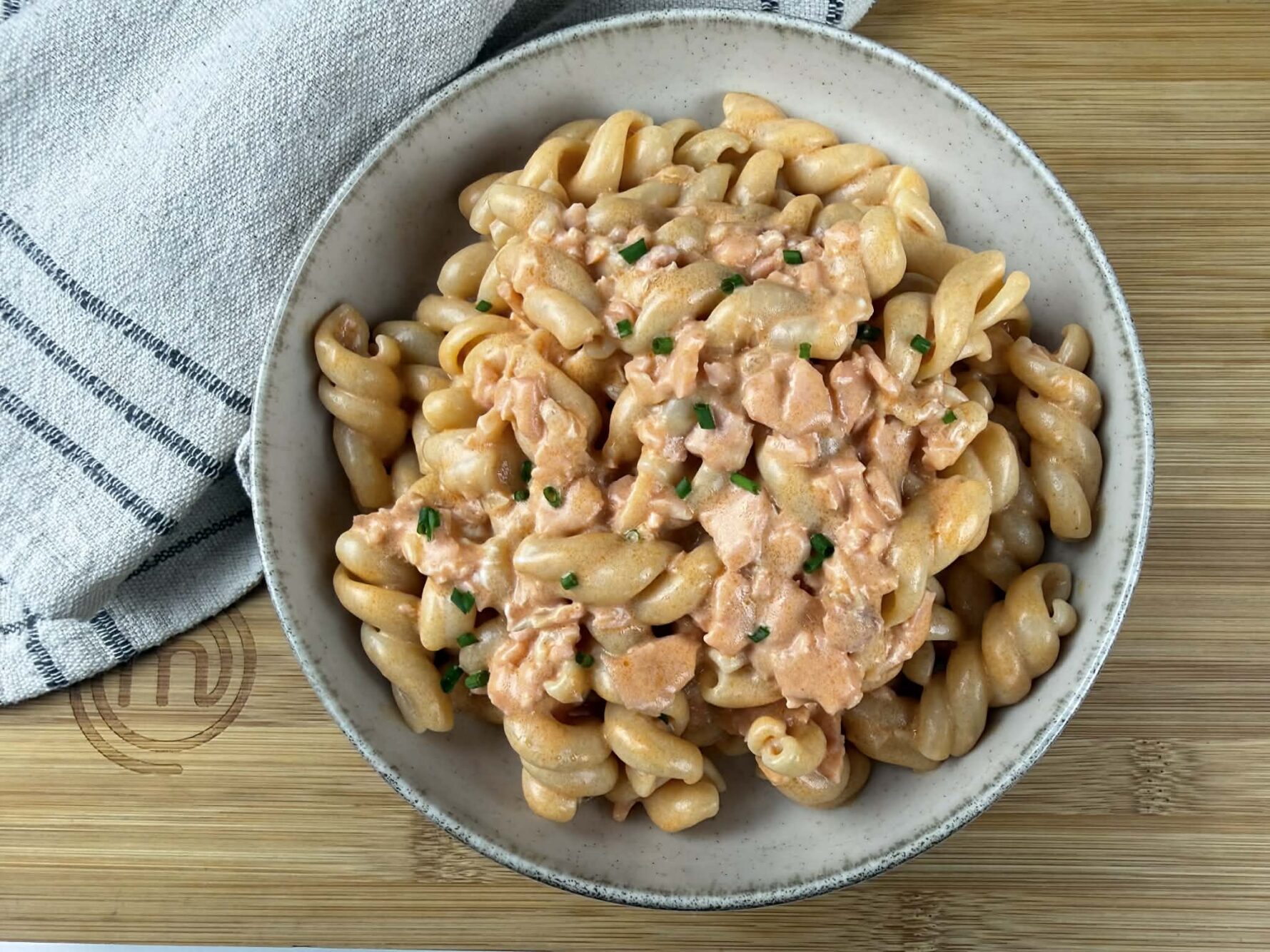 Ricetta pasta al salmone con formaggio spalmabile