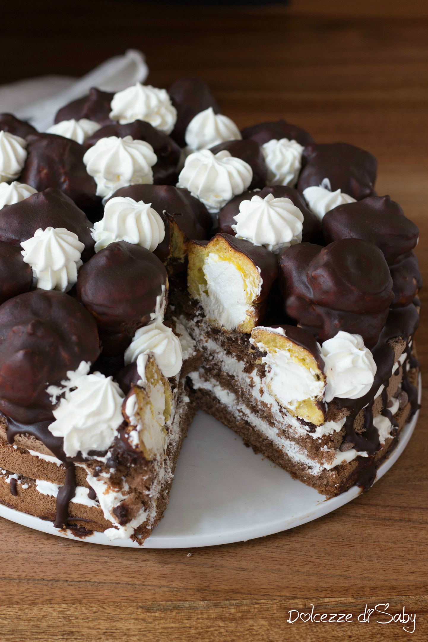 Torta profiteroles ( ricca e supergolosa per tutte le grandi occasioni )