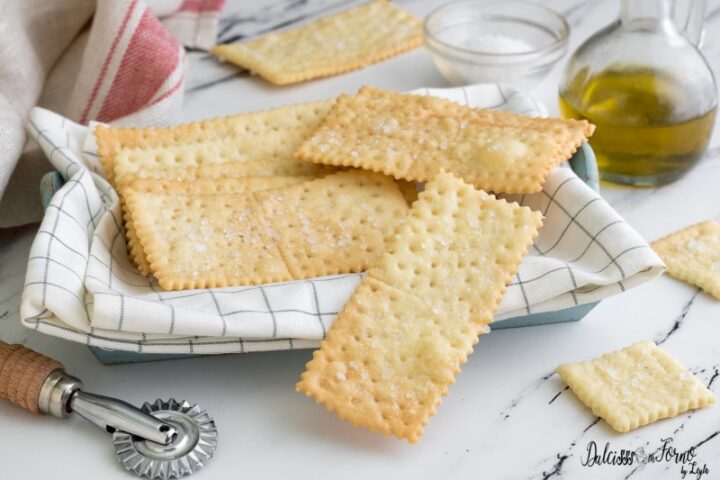 Ricetta CRACKERS, ricetta favolosa, andranno a ruba!