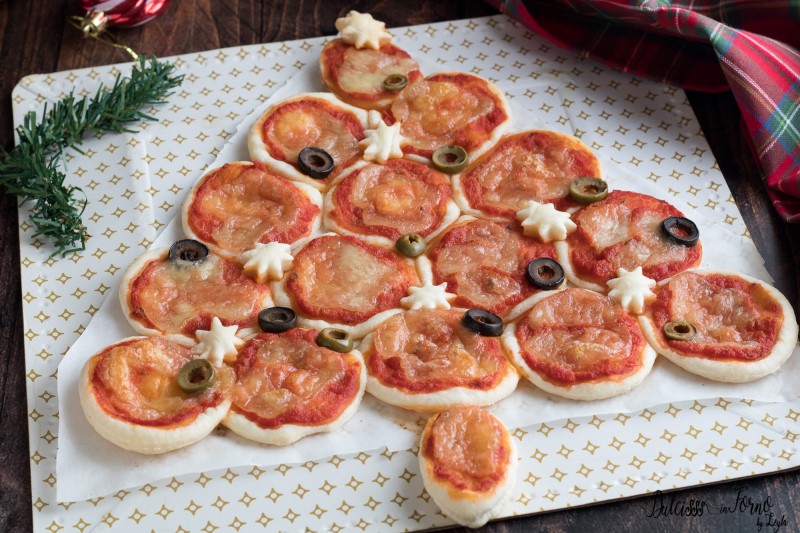 ALBERO DI PASTA SFOGLIA di pizzette antipasto di Natale veloce