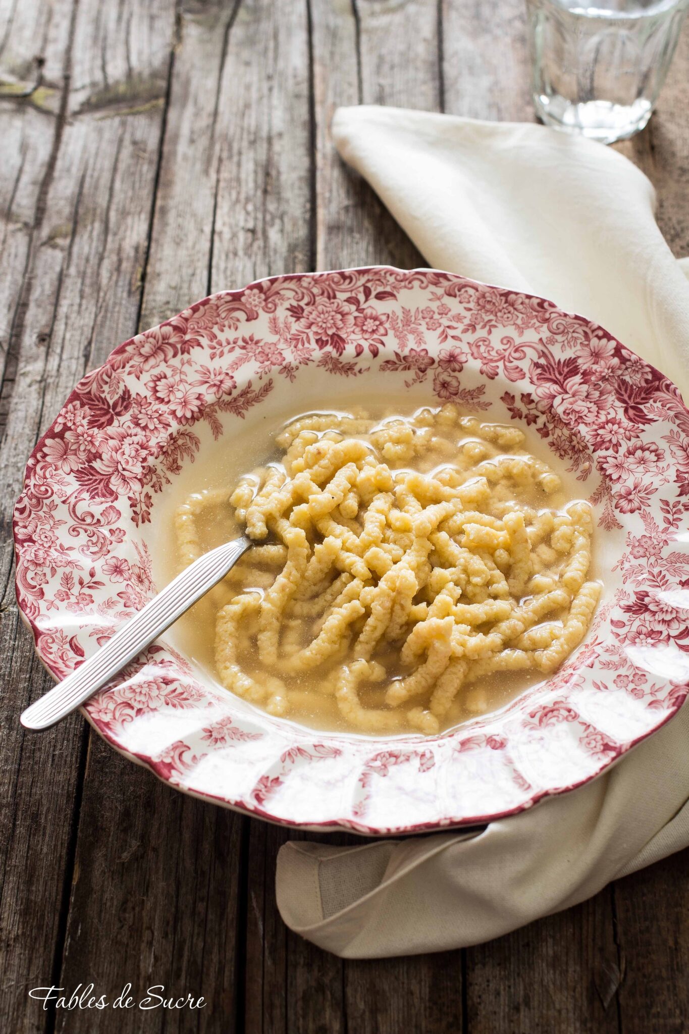 Passatelli in brodo, ricetta originale romagnola, facili e veloci!