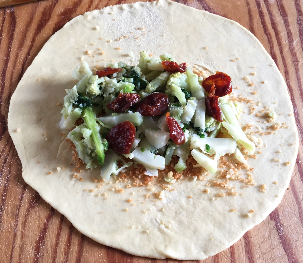 Scaccia con i broccoli ricetta siciliana