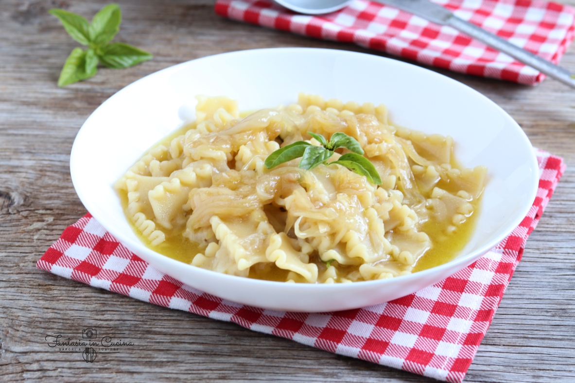 Pasta con la cipolla di Giarratana: ricetta siciliana