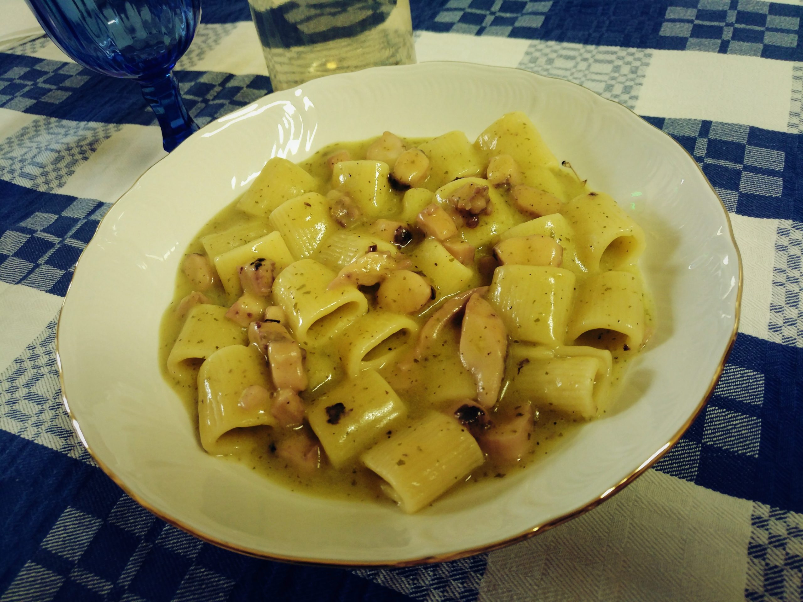 Pasta rigata con polpo e crema di patate - Blog di gigisbacking