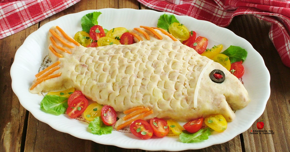 Pesce di tonno e patate, un antipasto stuzzicante e molto scenografico.